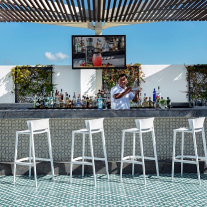 The Rooftop Pool & Bar in Los Cabos